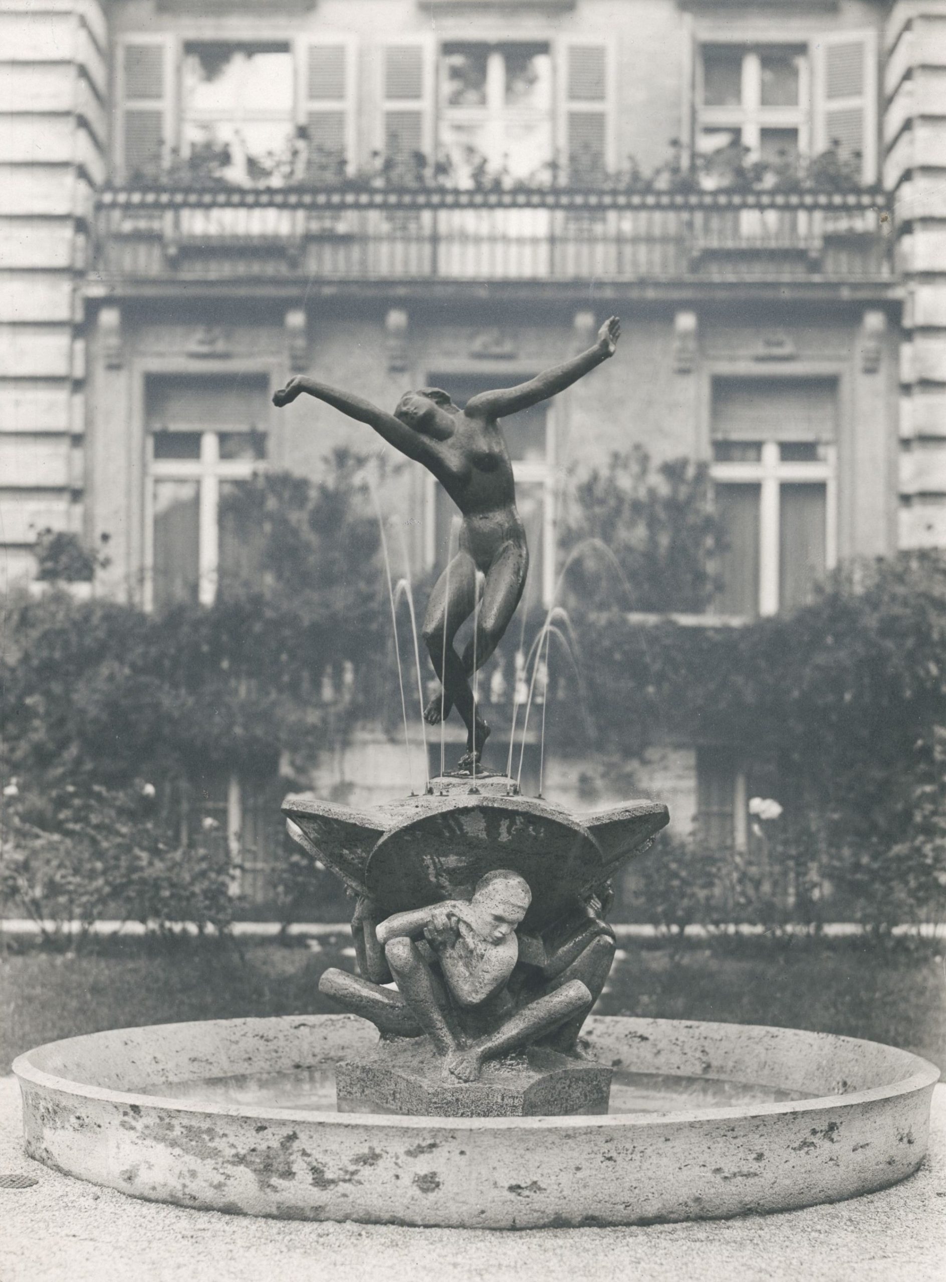 Brunnen aus Kolbe-Museum gehört nun zu US-Privatsammlung | Monopol